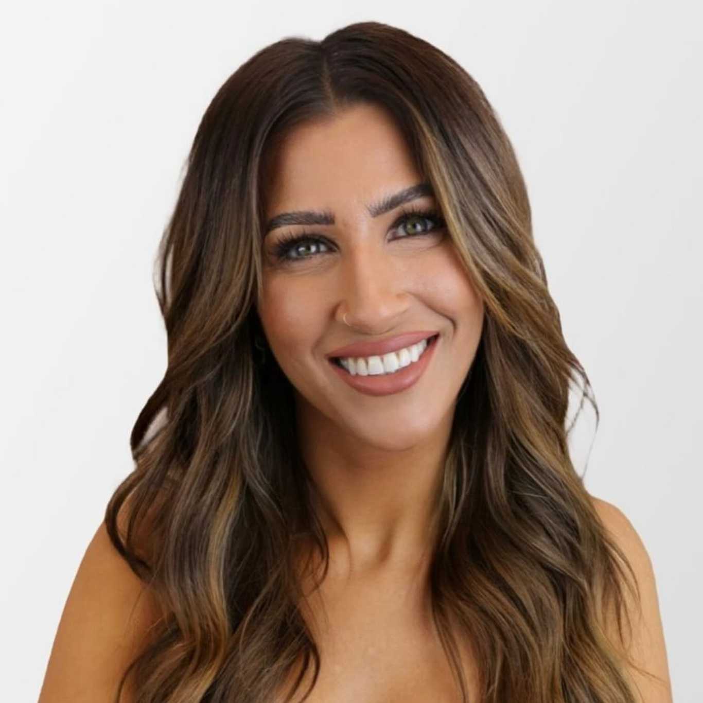 Meet Our Team - Alicia Lynn | Chromatique Salon