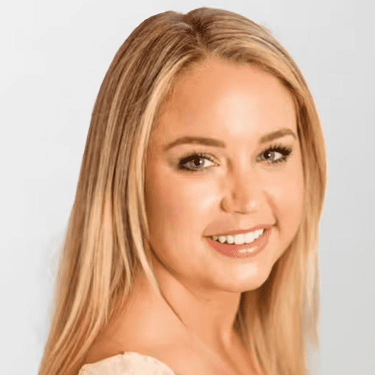 Meet Our Team - Jessica Hegge | Chromatique Salon