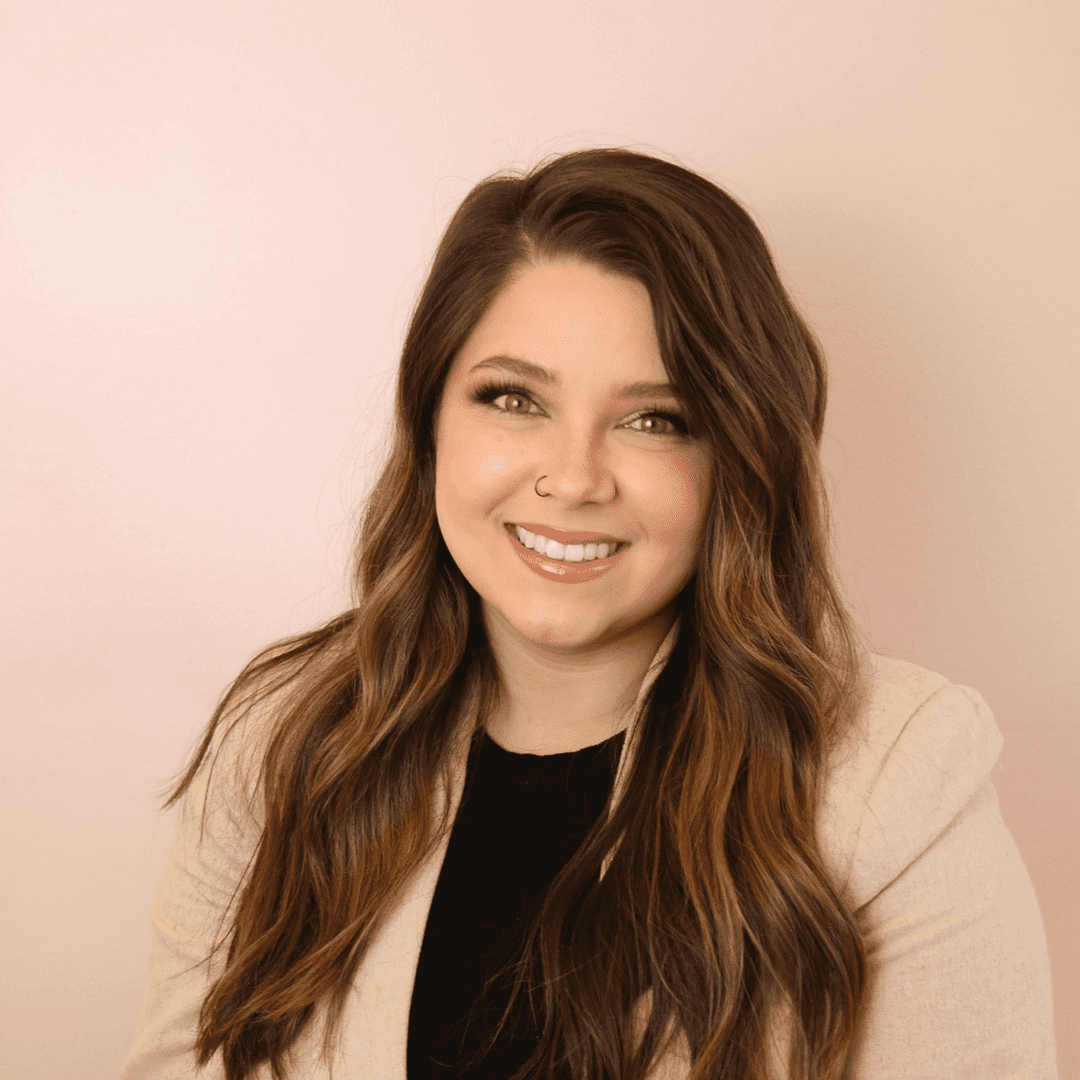 Meet Maddy Taylor - Expert Hair Coloring Stylist